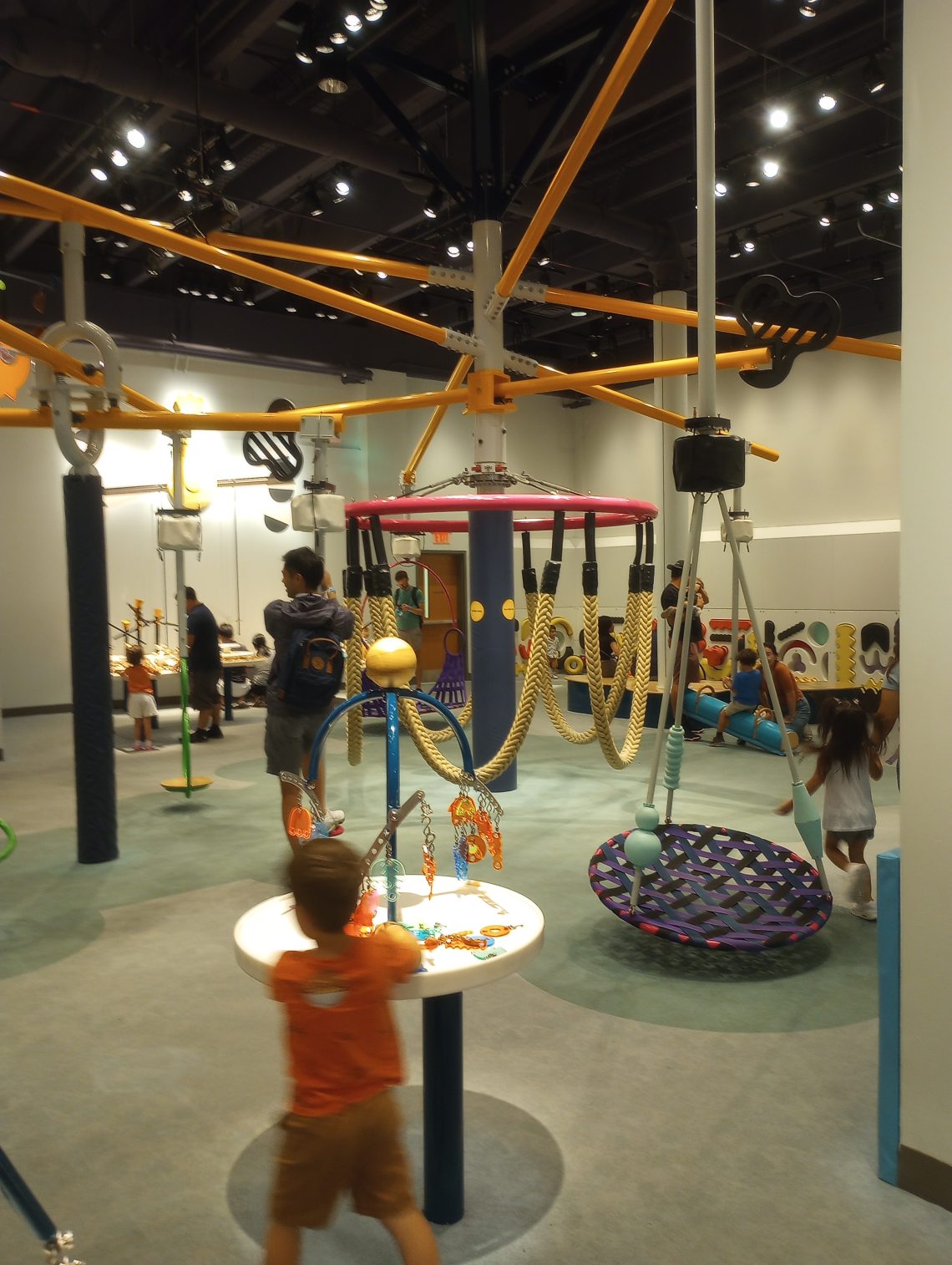 Navigating the Liberty Science Center with Neurodivergent Kids